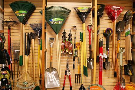 Lawn & Garden Supplies – Albanese Garden Center and Greenhouse